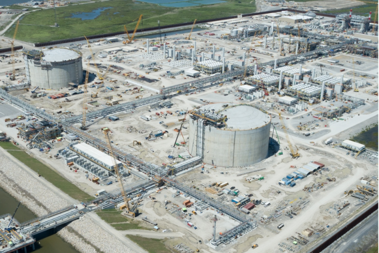 Mozambique President, TotalEnergies CEO Discuss LNG, Hydro Projects ...