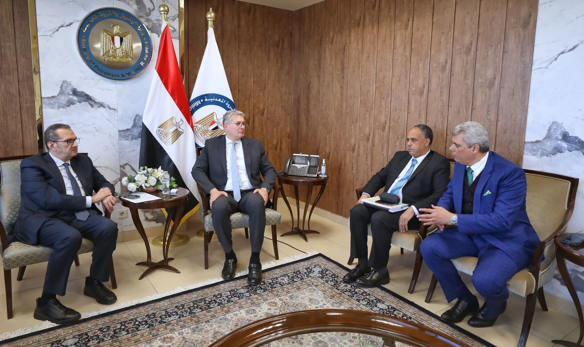 Badawi Meets with ADES CEO, Discusses Drilling Operations | Egypt Oil & Gas