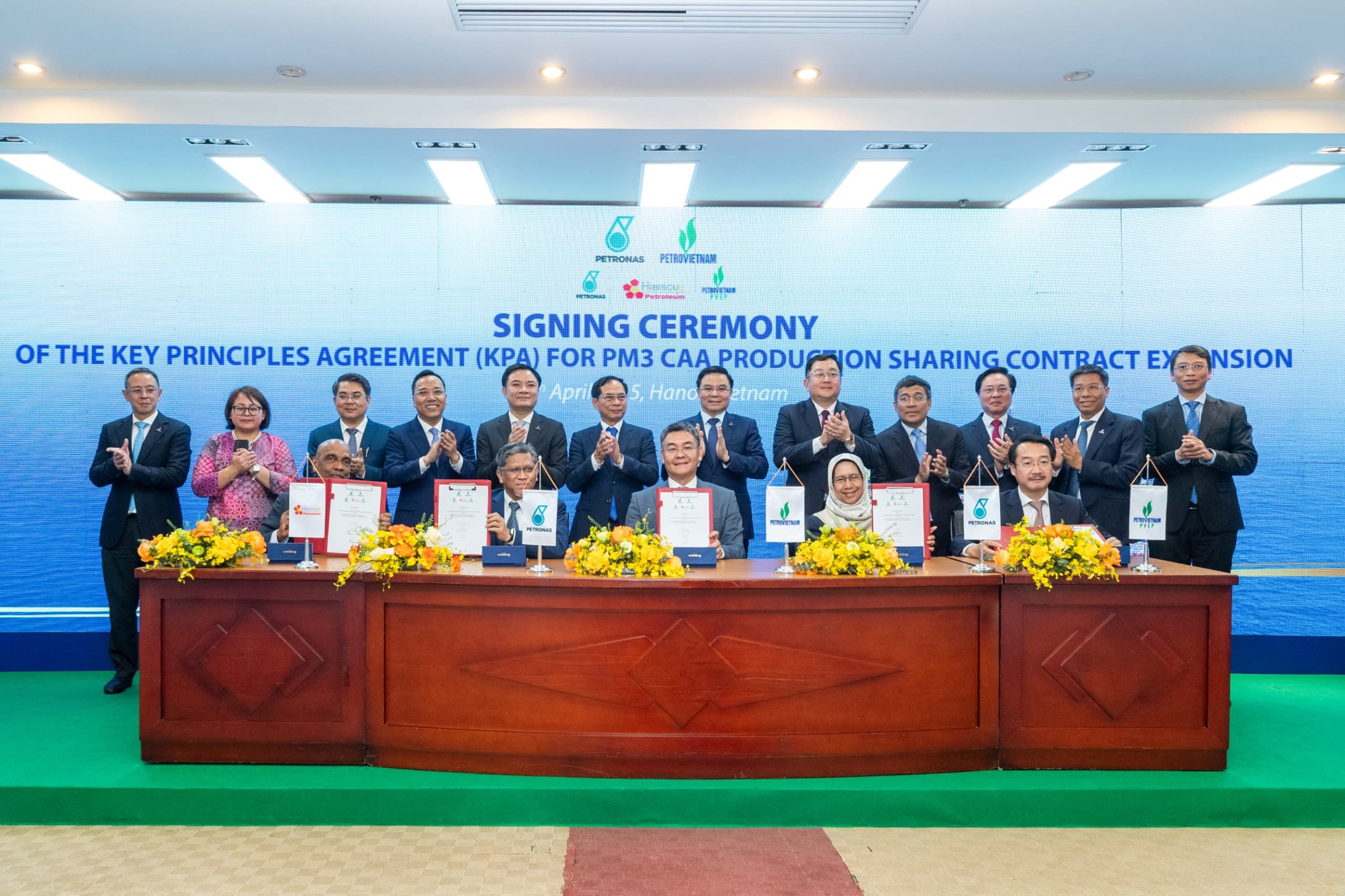 PETRONAS, PETROVIETNAM Sign KPA for Developing PM3 Commercial ...